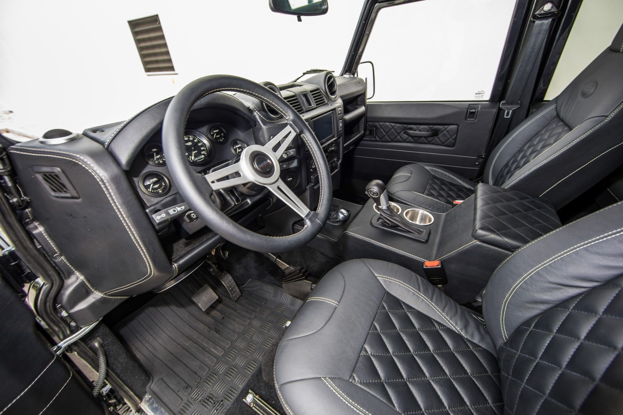 PROJECT NIGHTHAWK - ECD Automotive Design