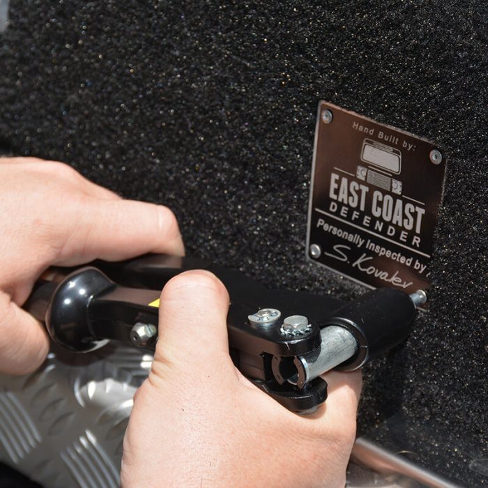 6 Classic Land Rover Defender Paint Colors - ECD Automotive Design