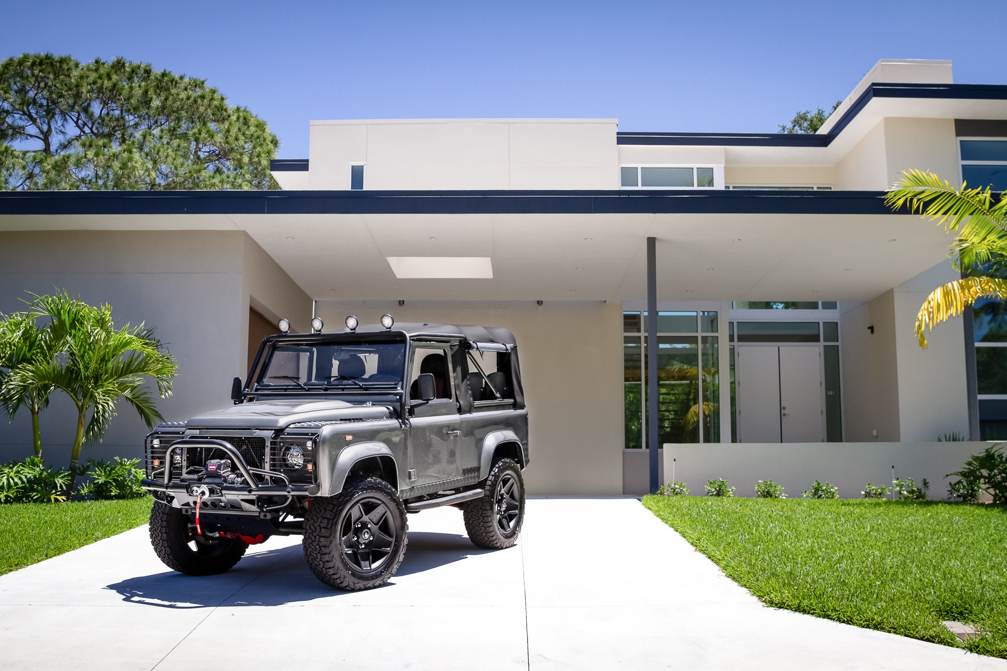 Project Desert Storm by ECD | Custom Land Rover Defender 90