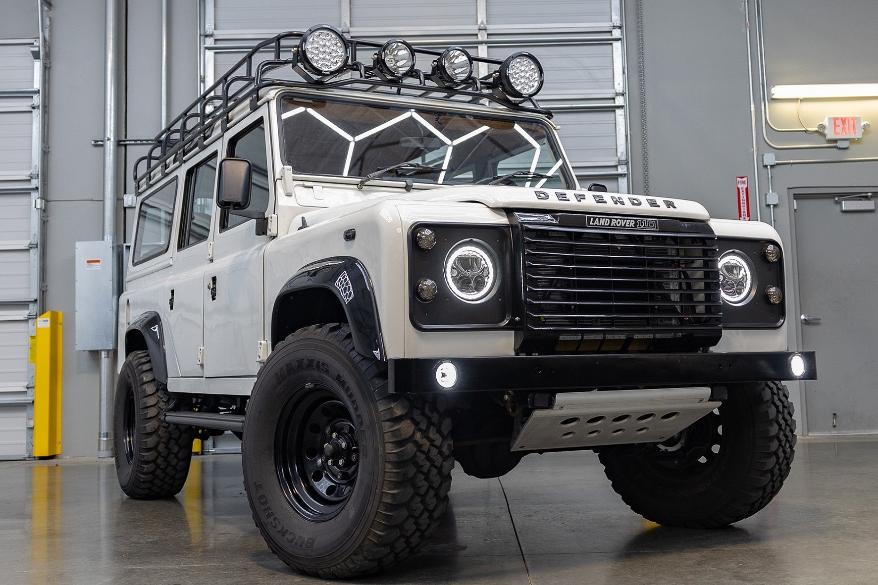 Land Rover Defender 110 Lifted